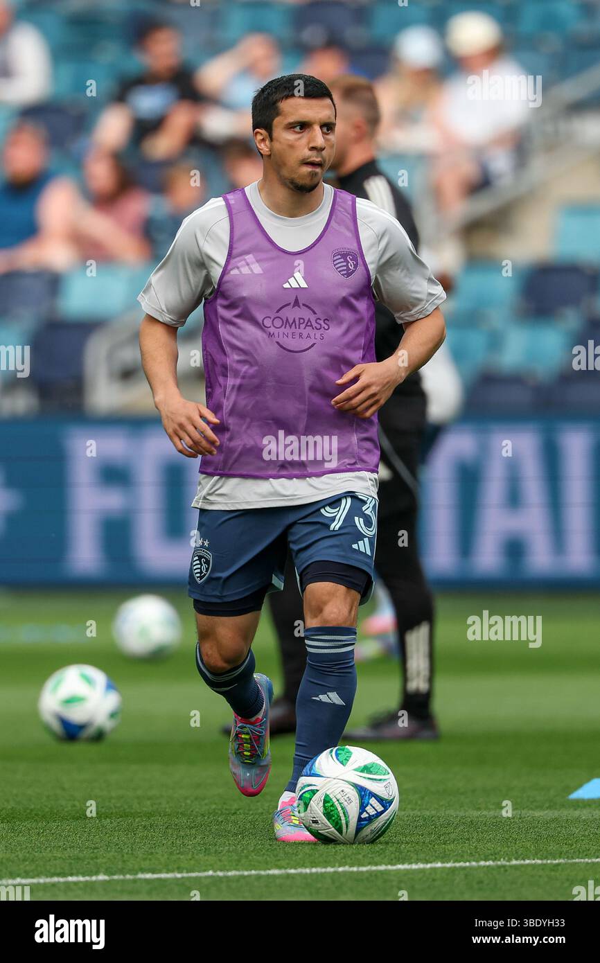 Kansas City, KS, USA. 24th May, 2025. Sporting Kansas City forward ...