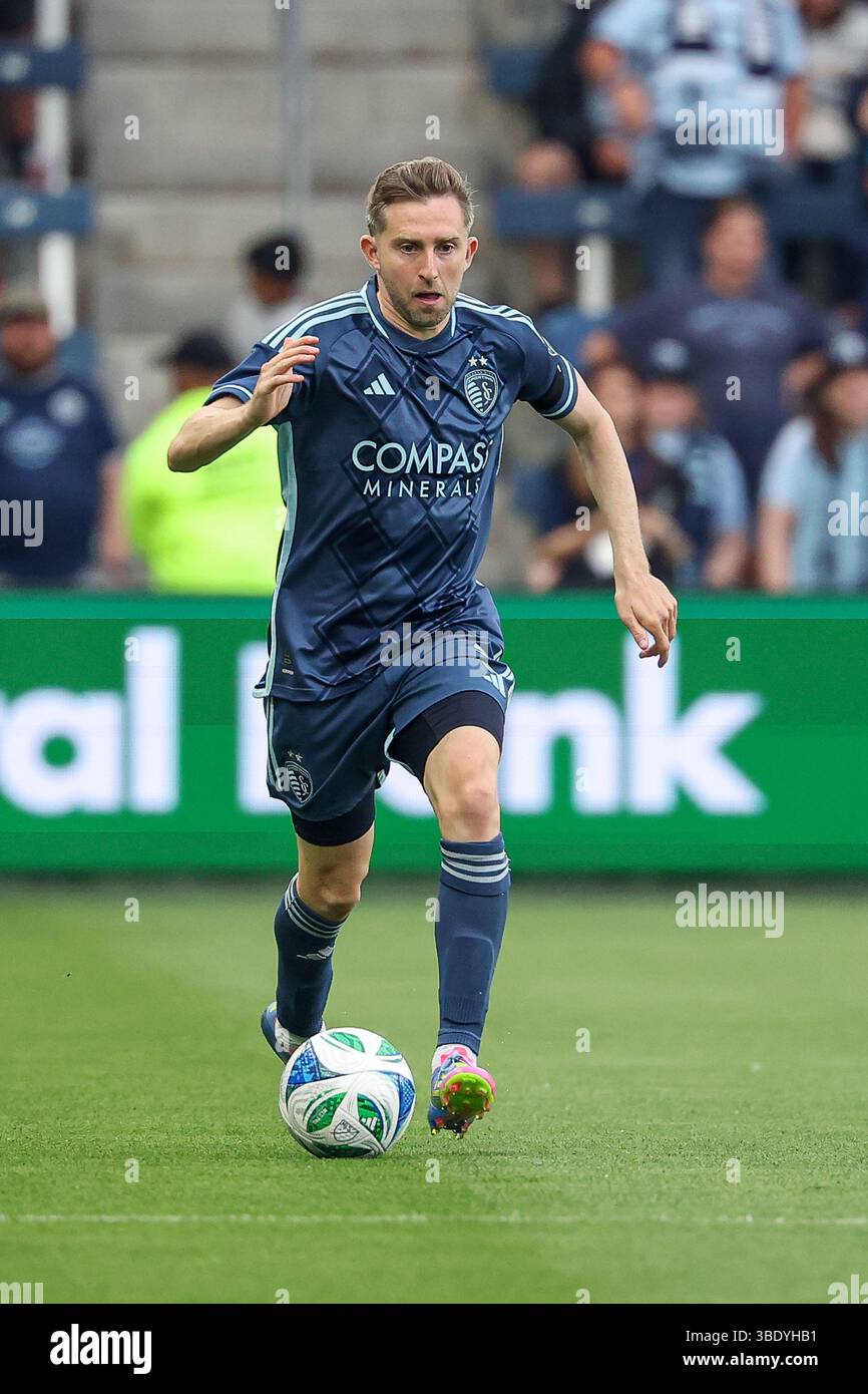Kansas City, KS, USA. 24th May, 2025. Sporting Kansas City defender ...