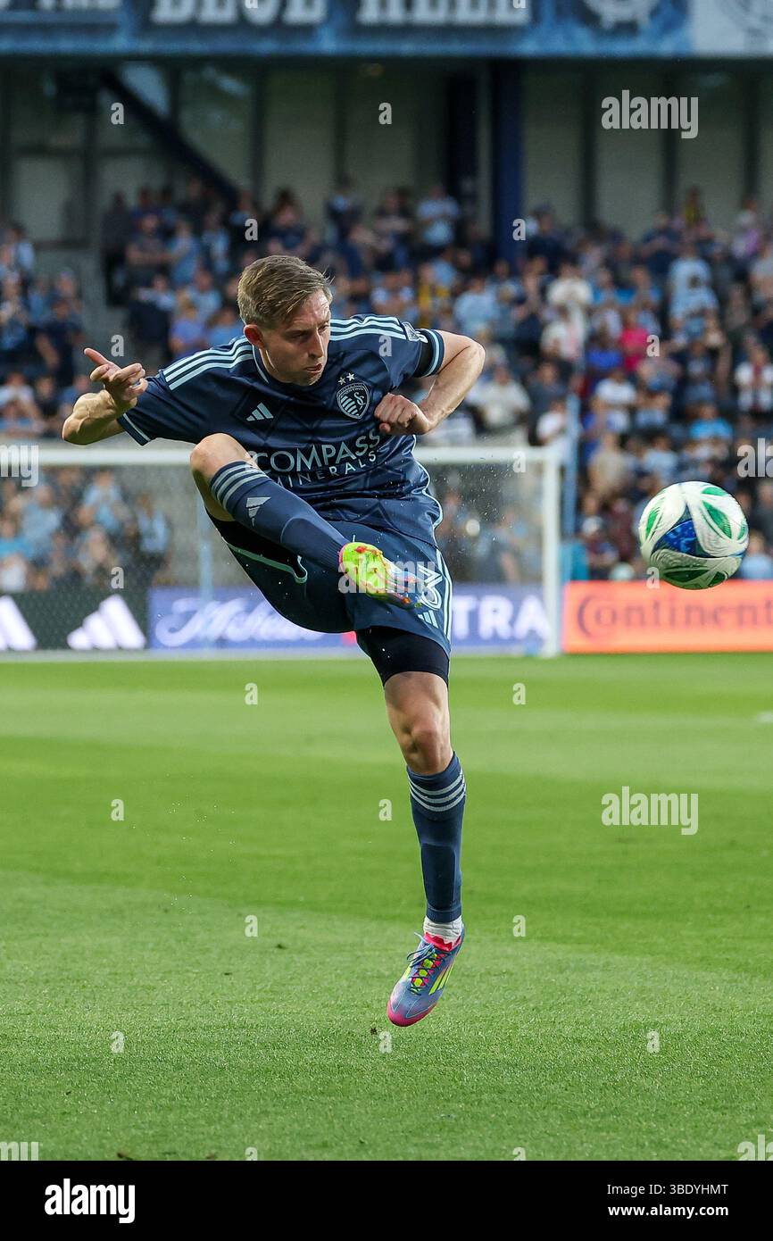 Kansas City, KS, USA. 24th May, 2025. Sporting Kansas City defender ...