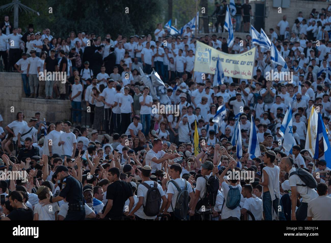 Jerusalem. 26th May, 2025. Far-right Israeli settlers and nationalists ...