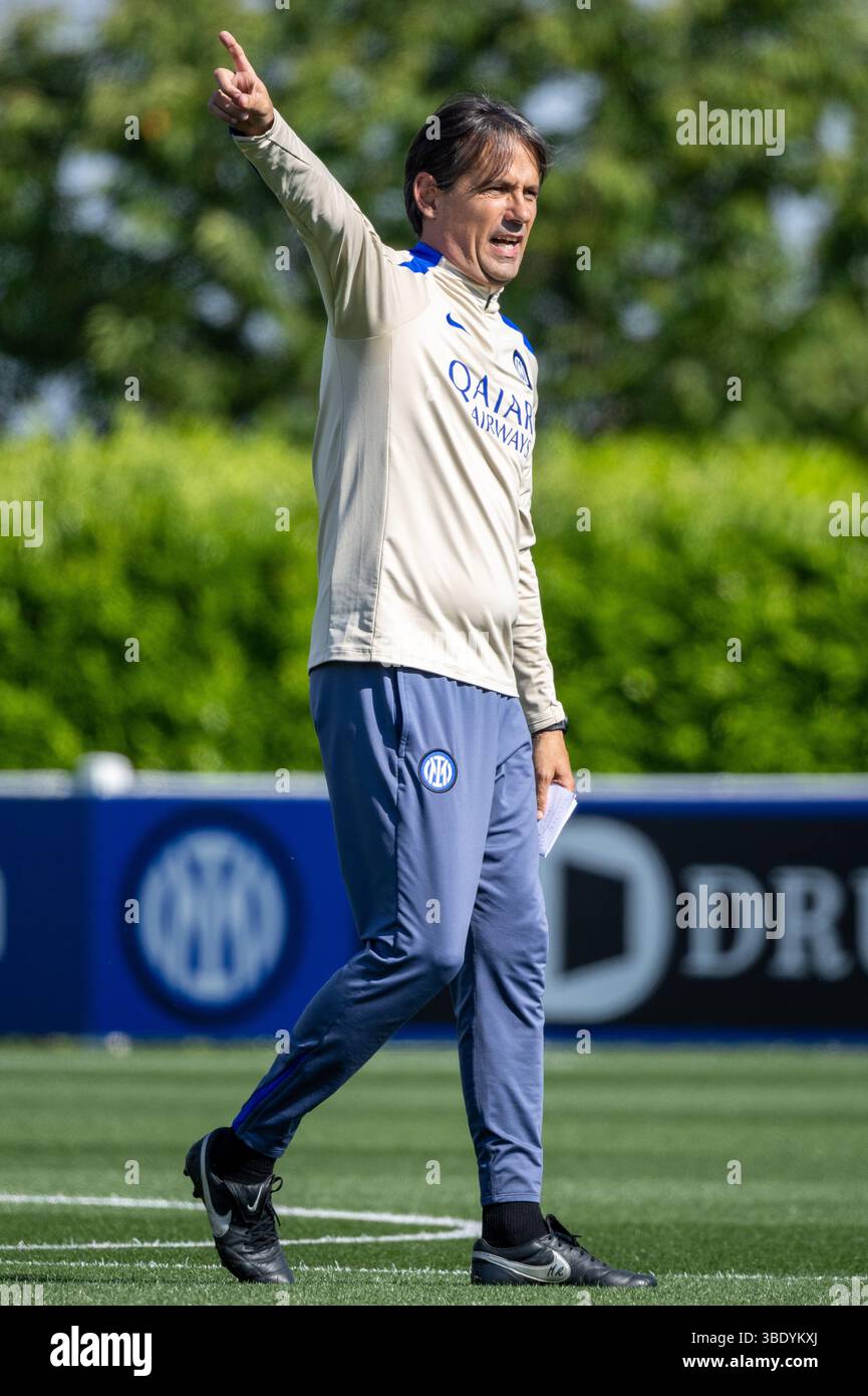Simone Inzaghi head coach F.C Internazionale during training session ...