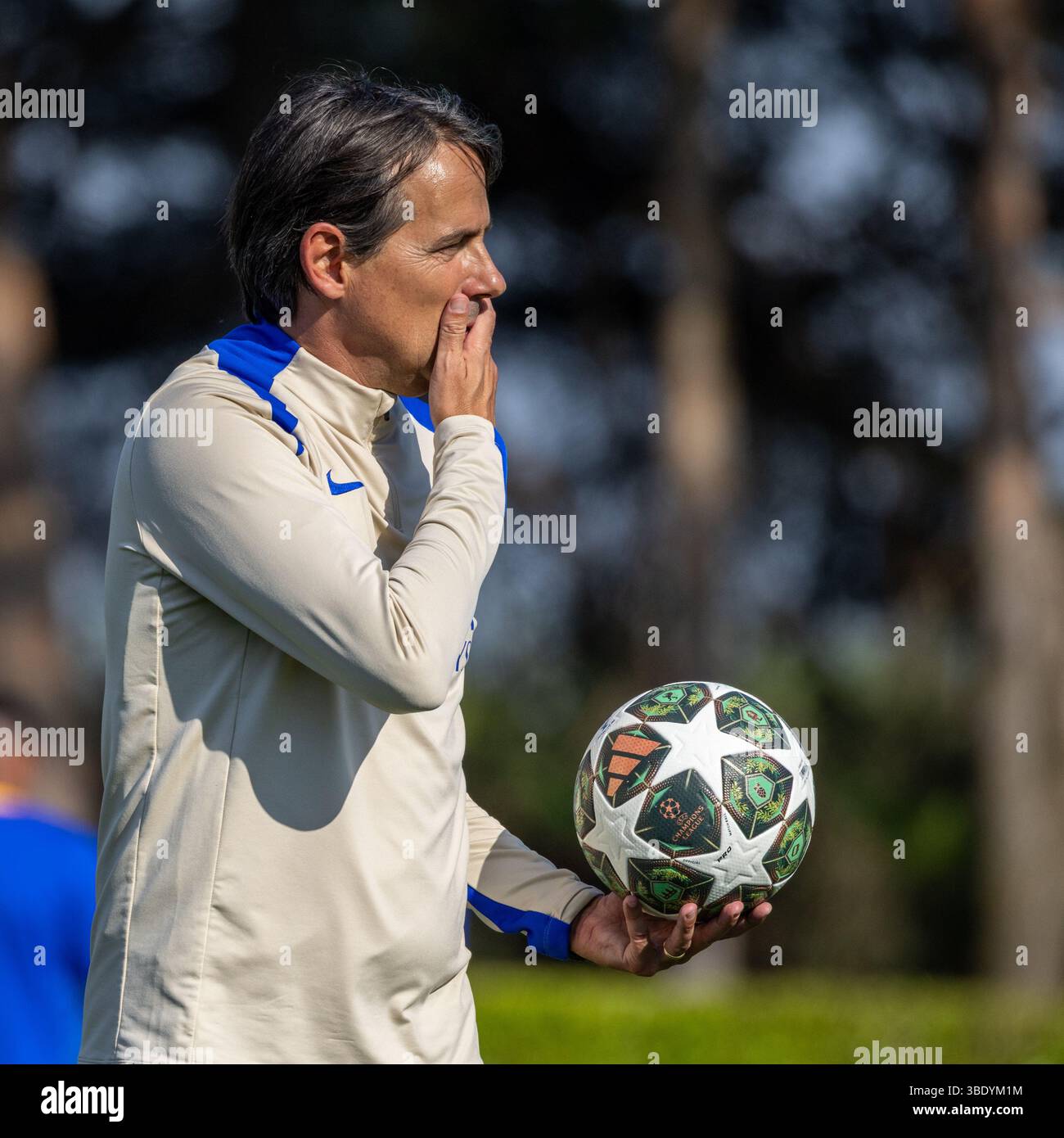 Simone Inzaghi head coach F.C Internazionale during training session ...