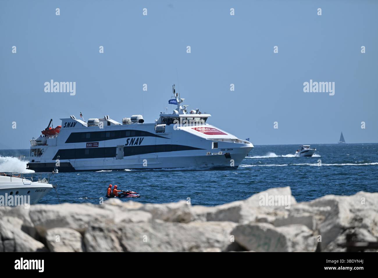 Naples, Italy. 26th May, 2025. Arrival of the team parade on Lungomare ...
