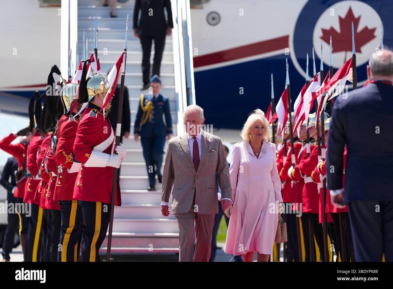 King Charles and Queen Camilla arrive at the Ottawa International ...
