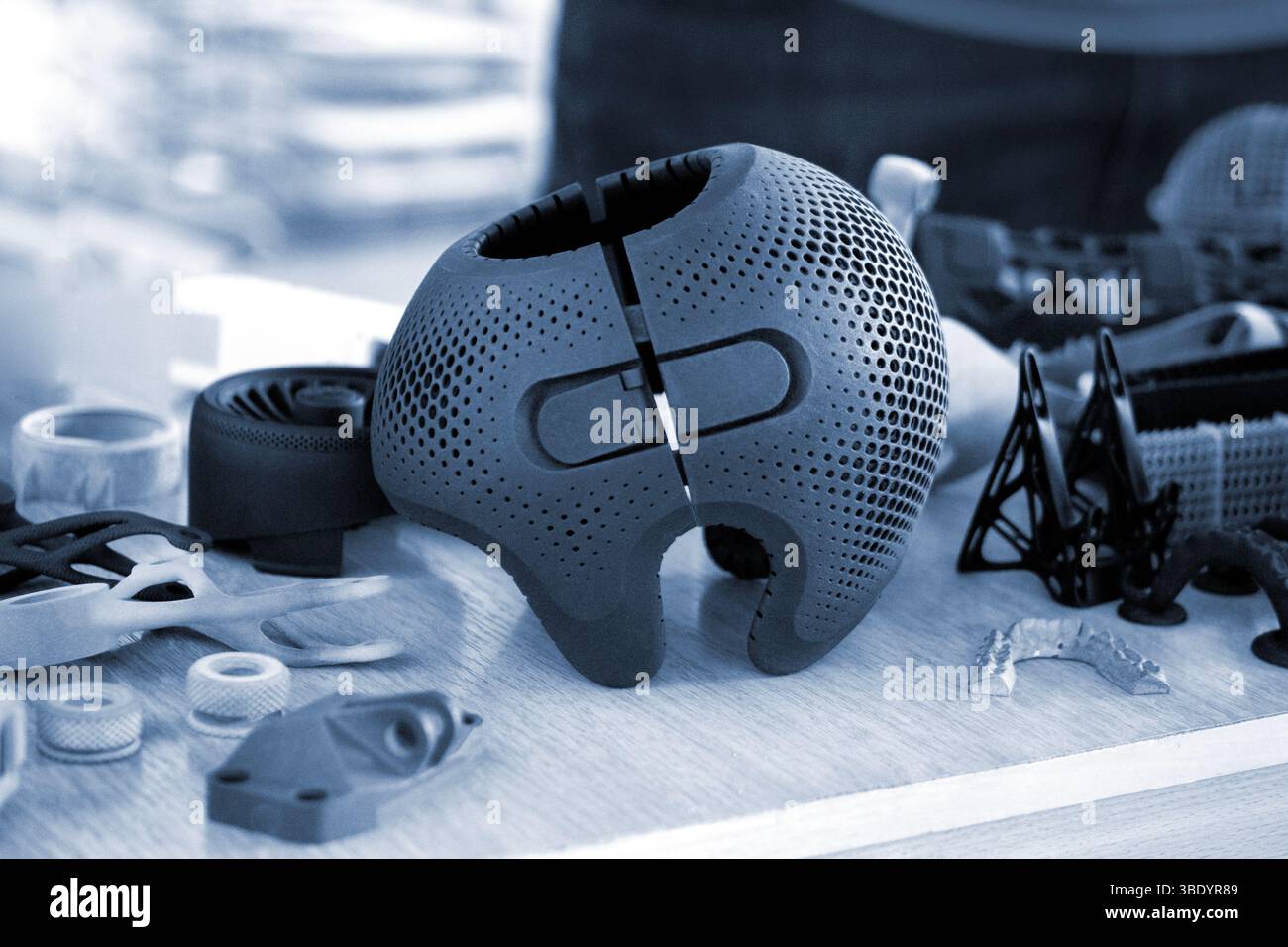 Helmet for the treatment of head shape deformation printed on a 3D ...