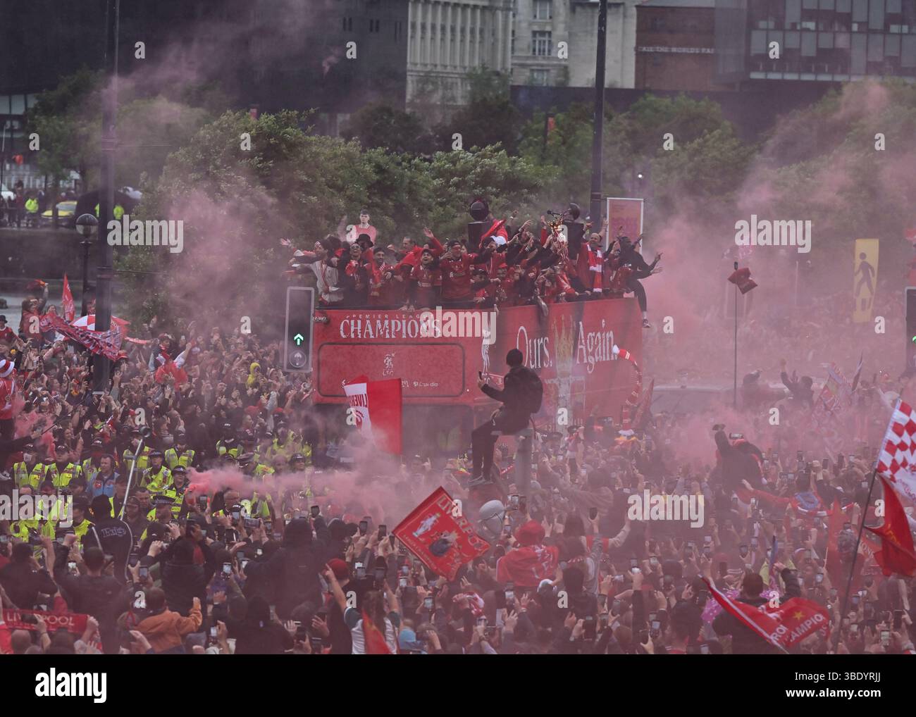 Liverpool, UK. 26th May, 2025. Liverpool players acknowledge the huge ...