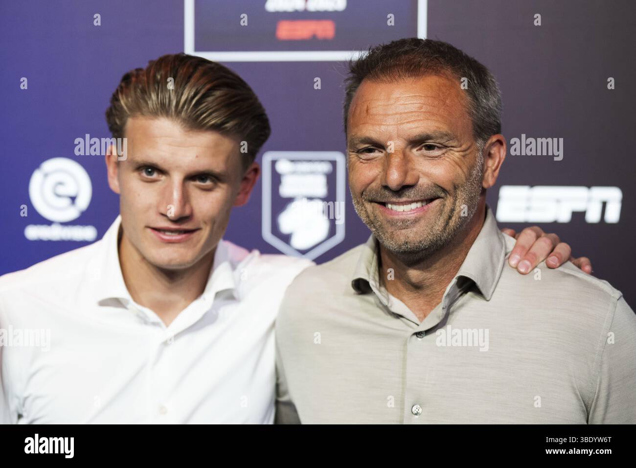 UTRECHT - Sem Steijn and father Maurice Steijn arrive for the ...