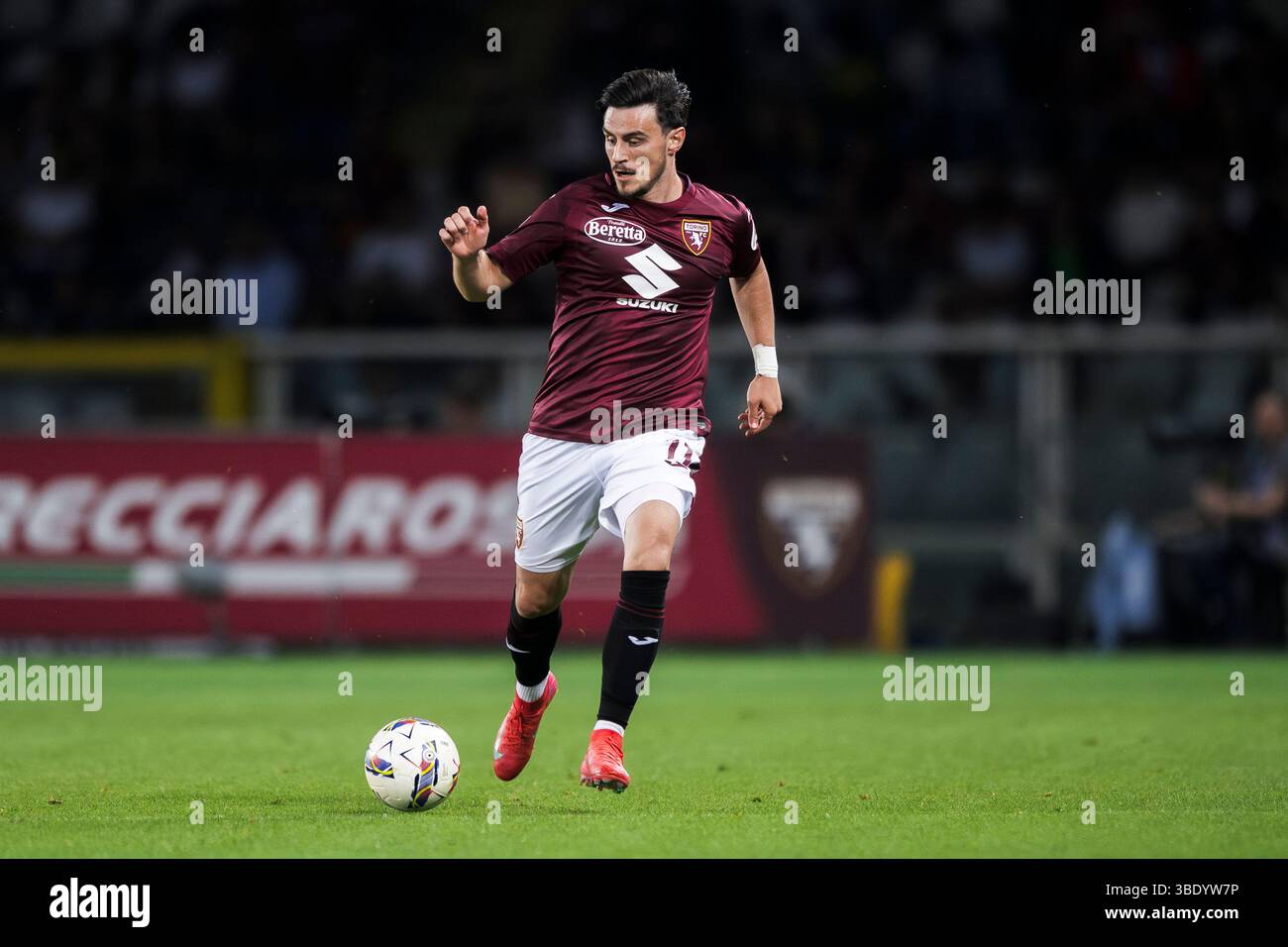 Eljif Elmas of Torino FC in action during the Serie A football match ...