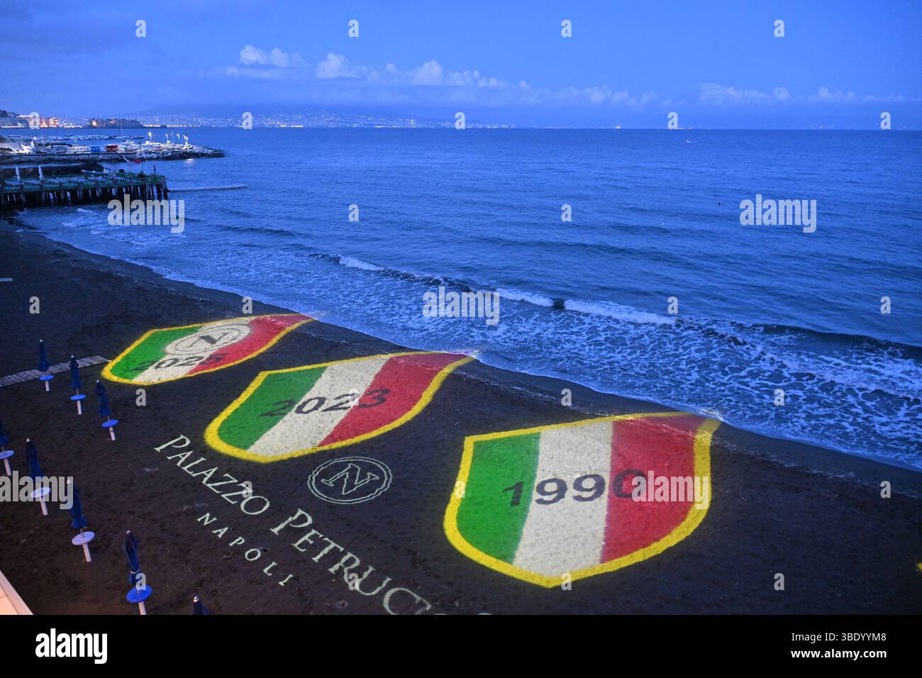 Napoli, Italy. 21st May, 2025. From Ristorante Palazzo Petrucci the ...