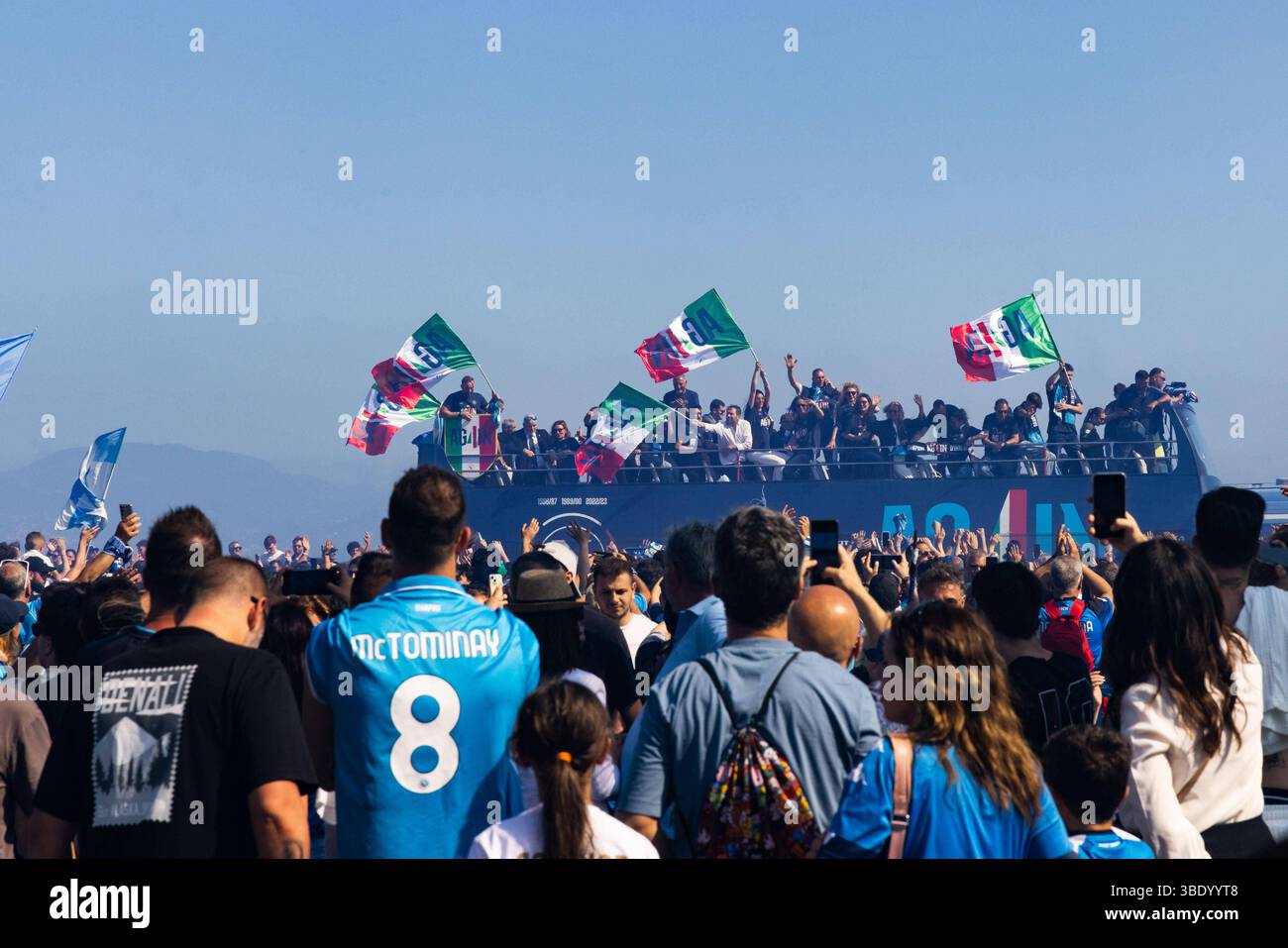 News - SSC Napoli, Serie A Champions of Italy, parade with the trophy ...