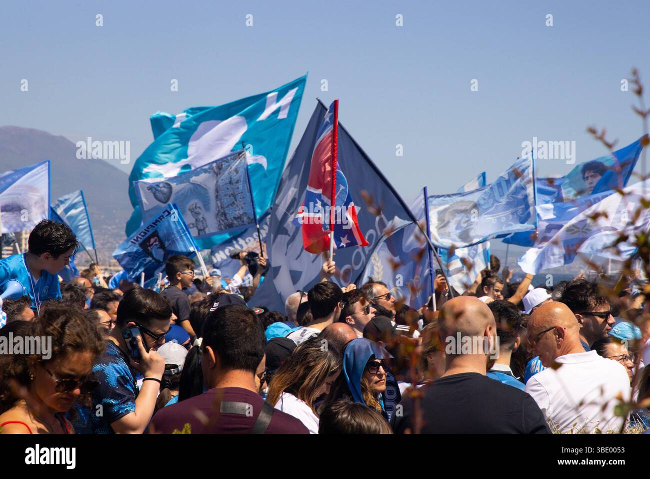 Naples, Italy. 26th May, 2025. SSC Napoli supporters attend the Serie A ...
