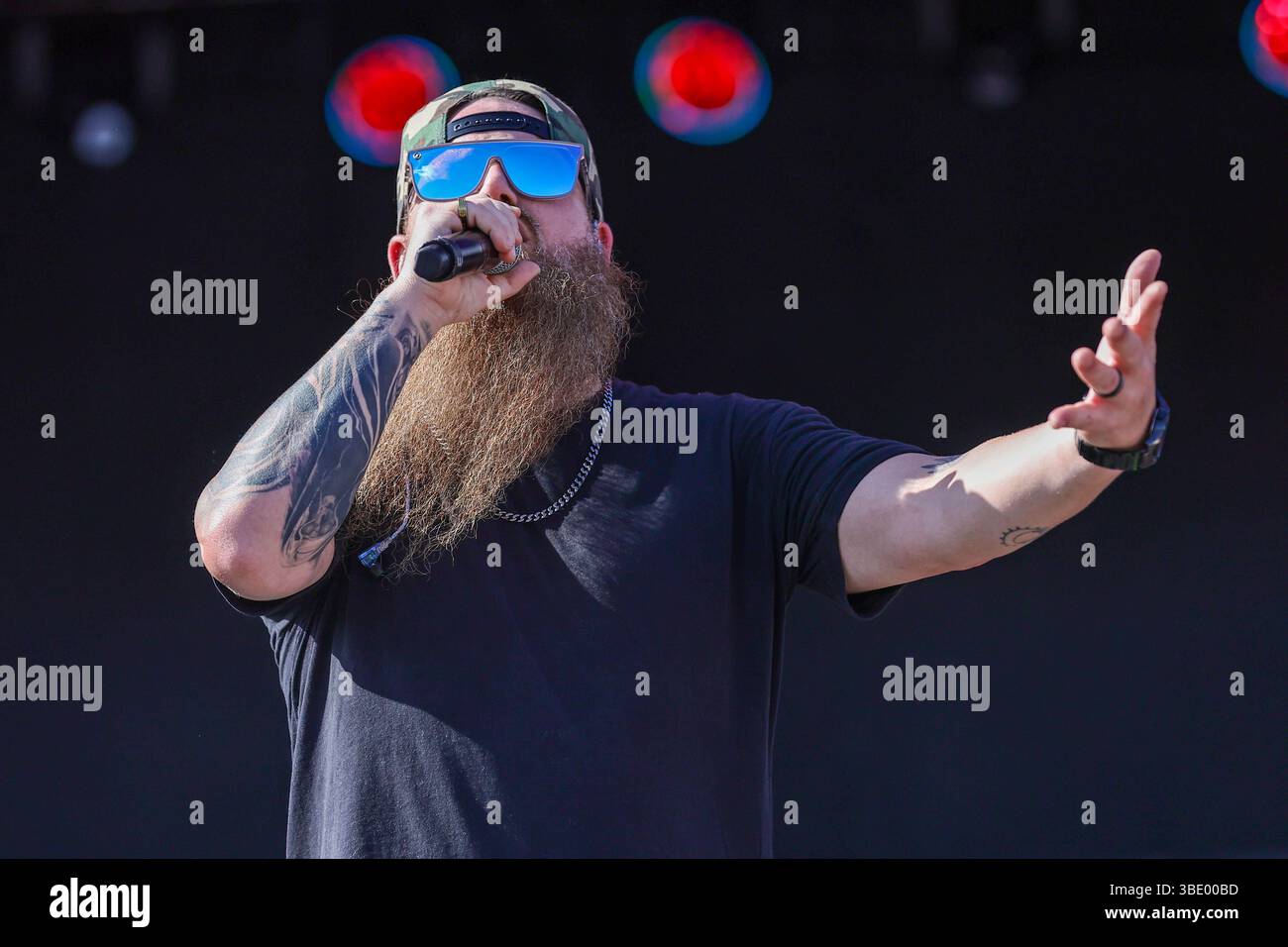 Denham Springs, LA, USA. 25th May, 2025. Thomas Cain performs for the ...