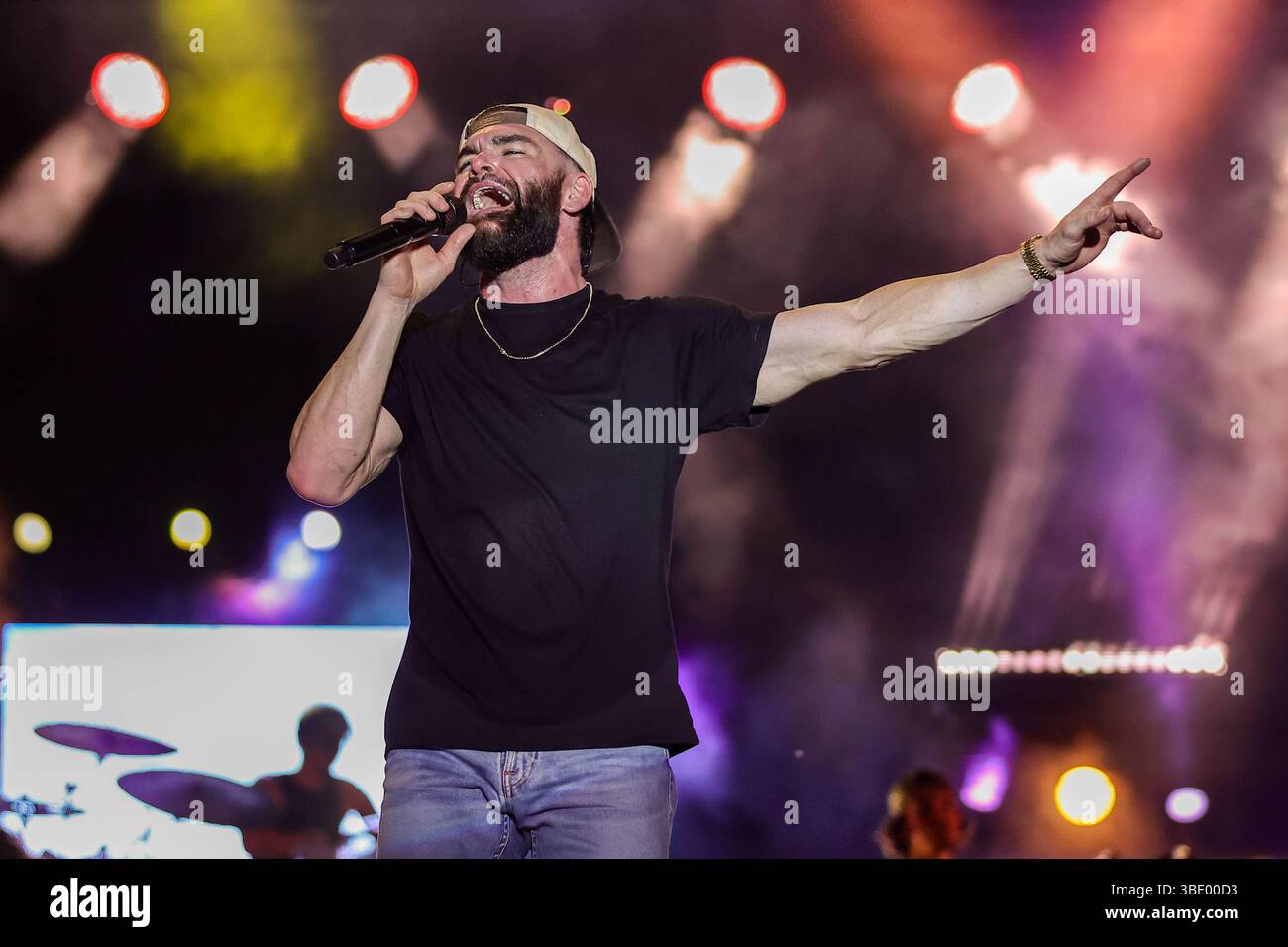 Denham Springs, LA, USA. 25th May, 2025. Dylan Scott performs for the ...