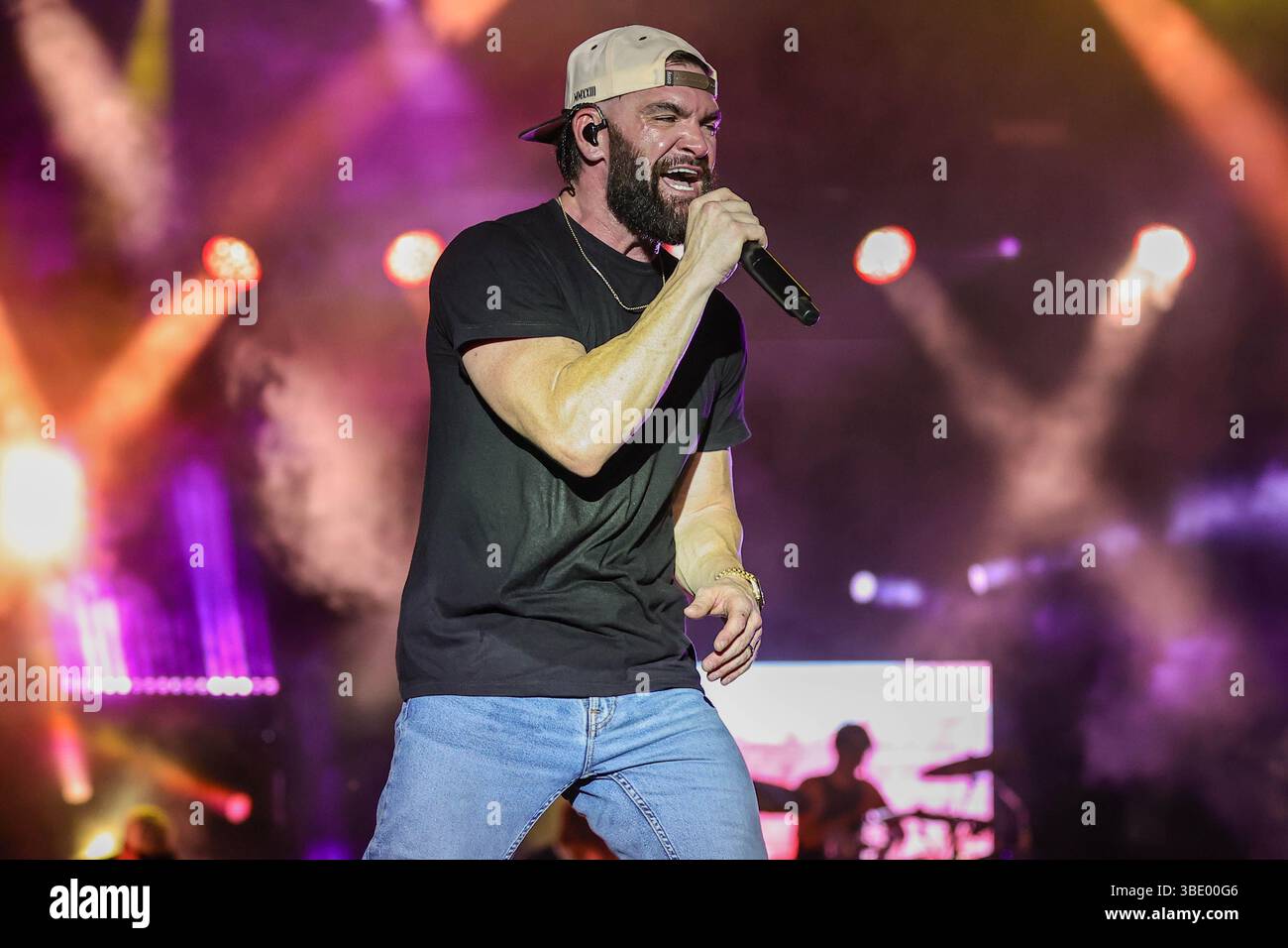 Denham Springs, LA, USA. 25th May, 2025. Dylan Scott performs for the ...