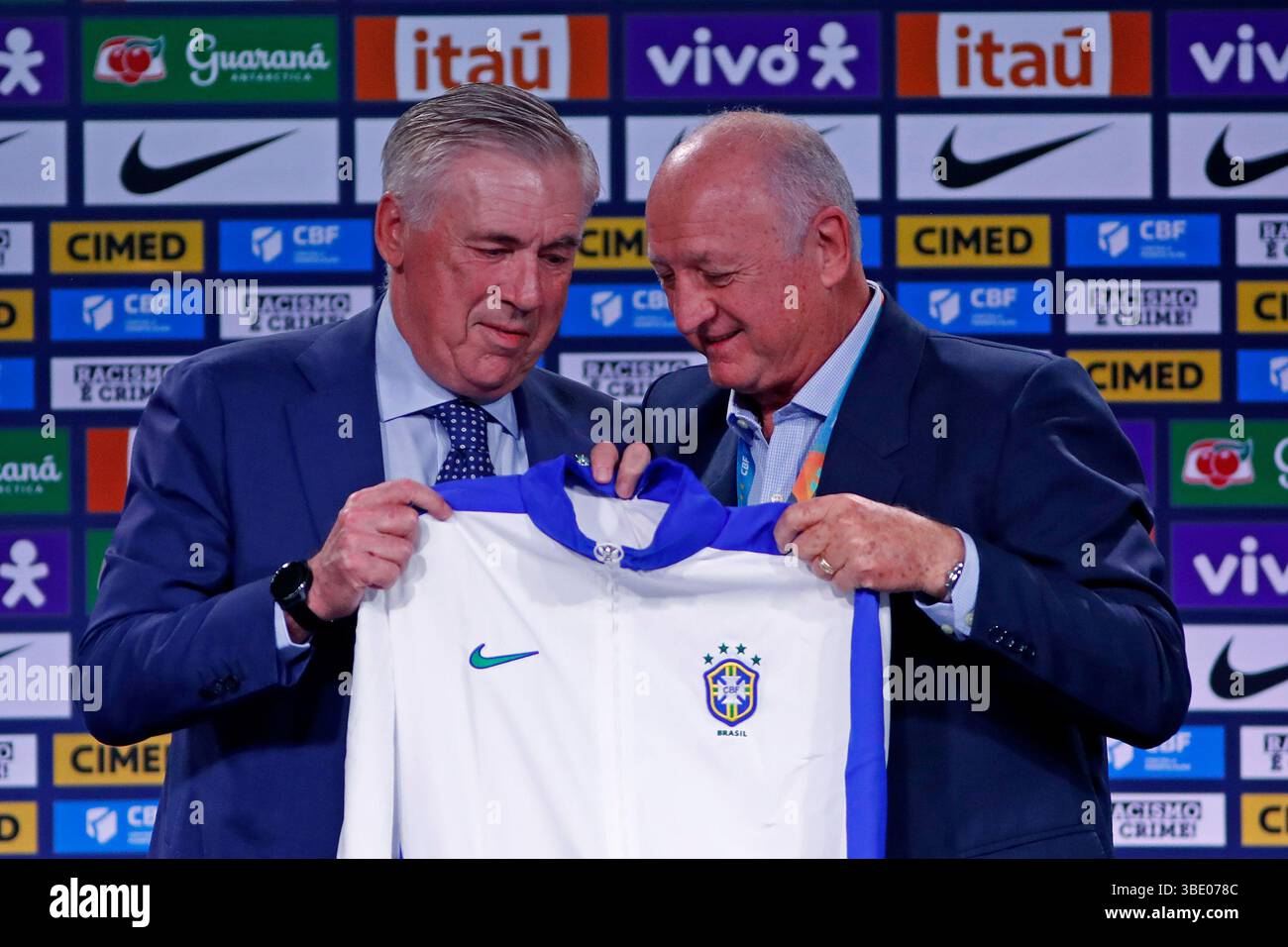 Rio de Janeiro, Brazil. 26th May, 2025. Brazil's football team new head ...