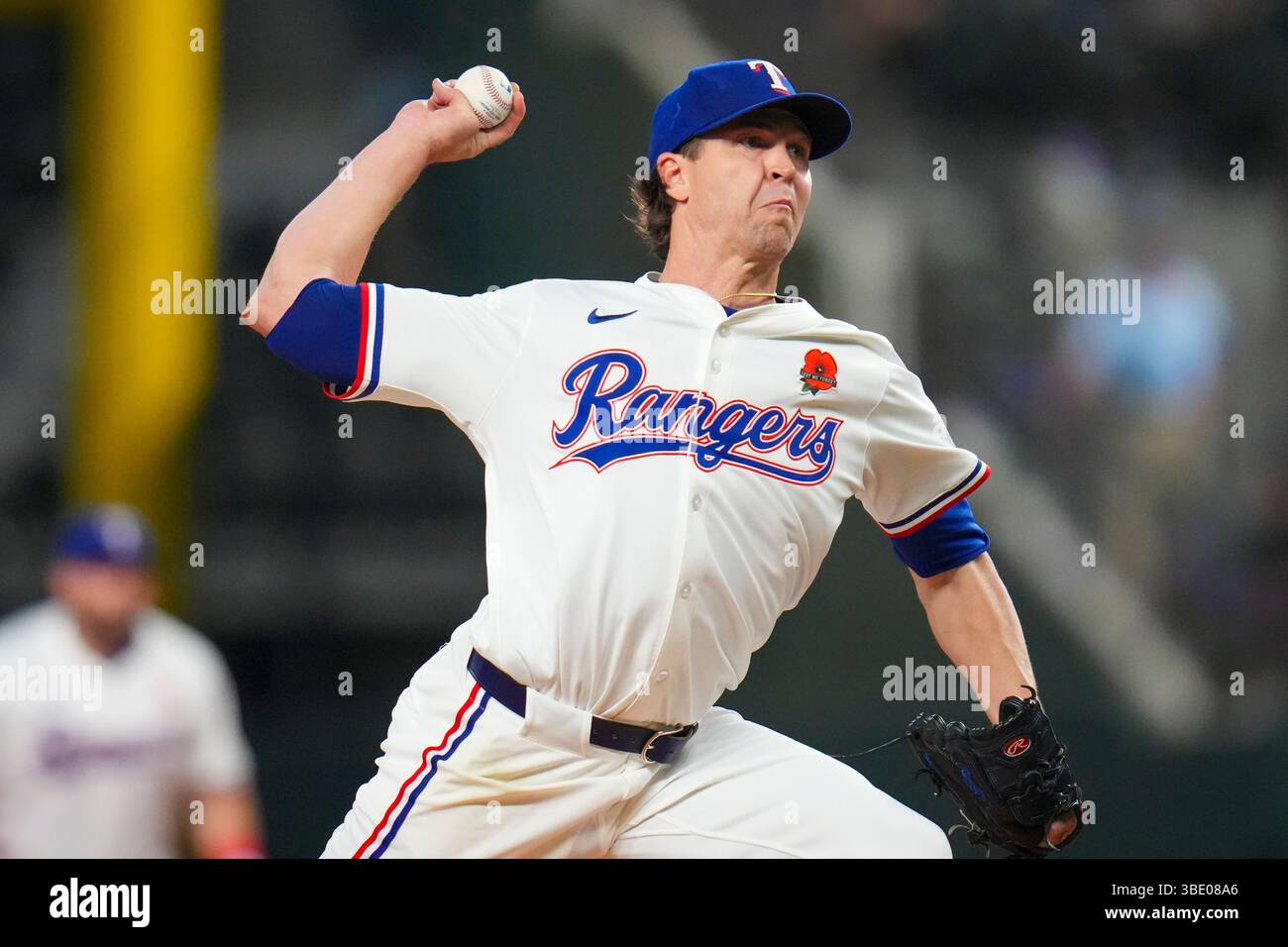 Texas Rangers starting pitcher Jacob deGrom throws a pitch to the ...