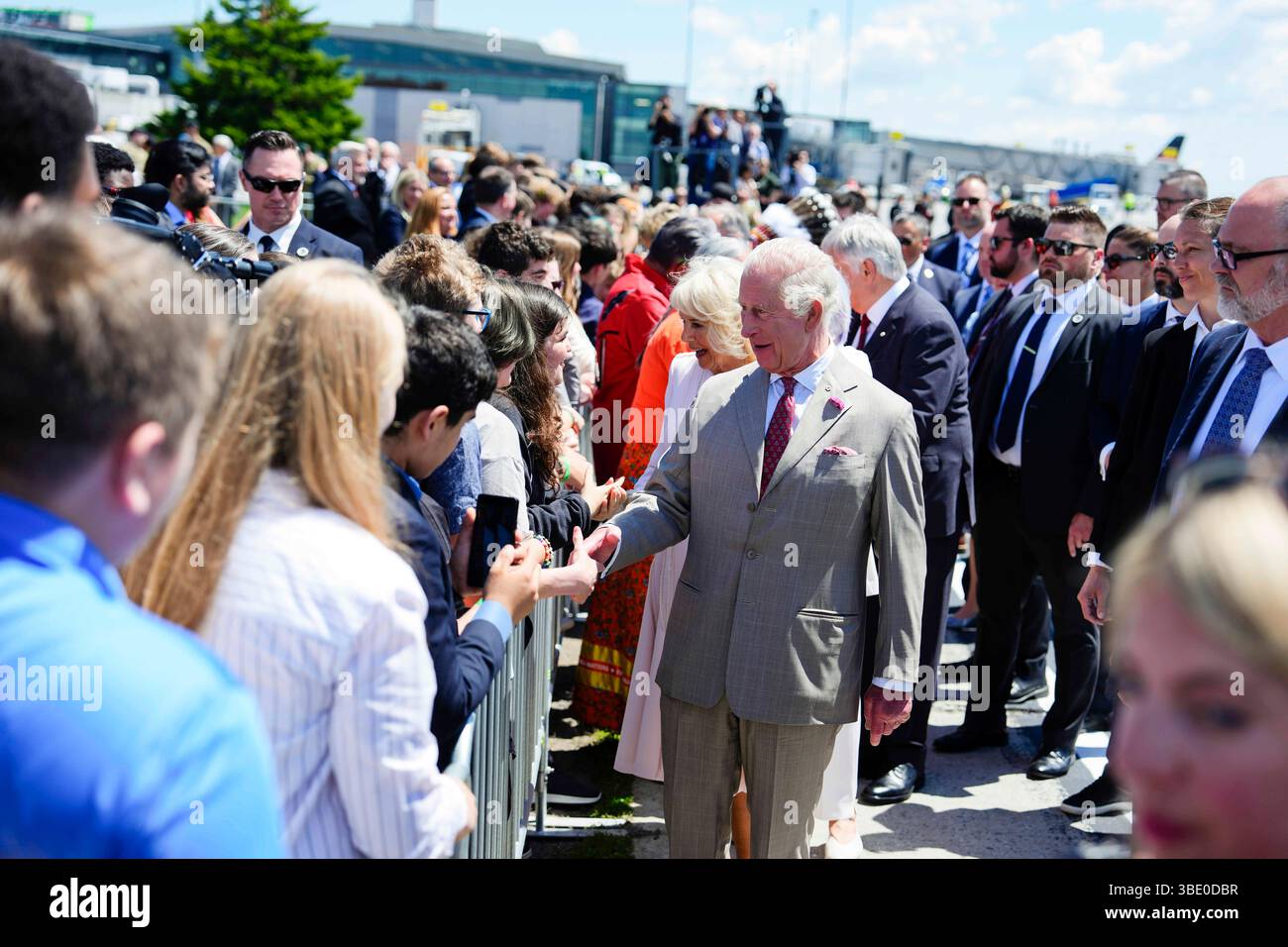 Ottawa, Can. 26th May, 2025. King Charles and Queen Camilla greet ...