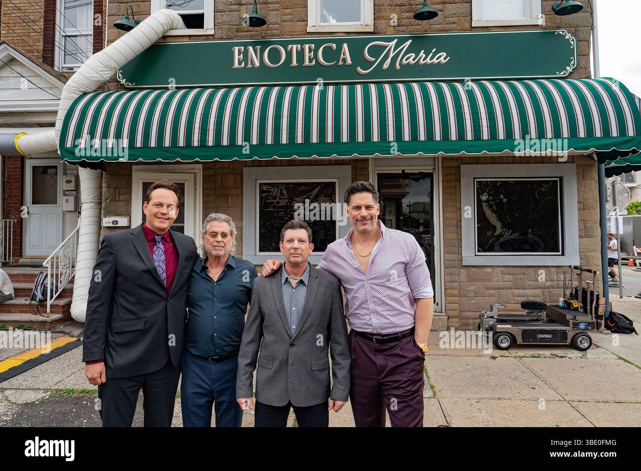 NONNAS, from left: Vince Vaughn, Joe Scaravella, Bruno Tropeano, Joe ...