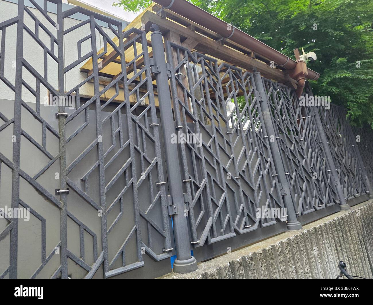 Black Fence Side View Stock Photo - Alamy