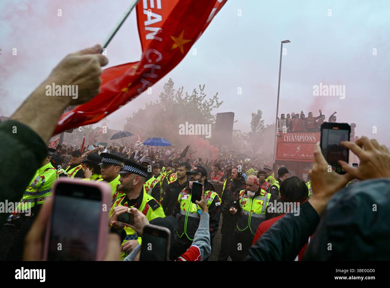 scenes from the liverpool football club victory parade after winning ...