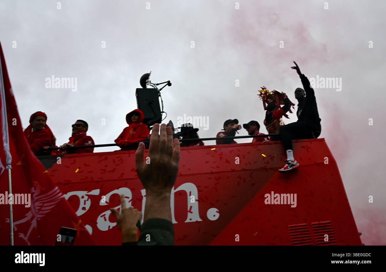 scenes from the liverpool football club victory parade after winning ...