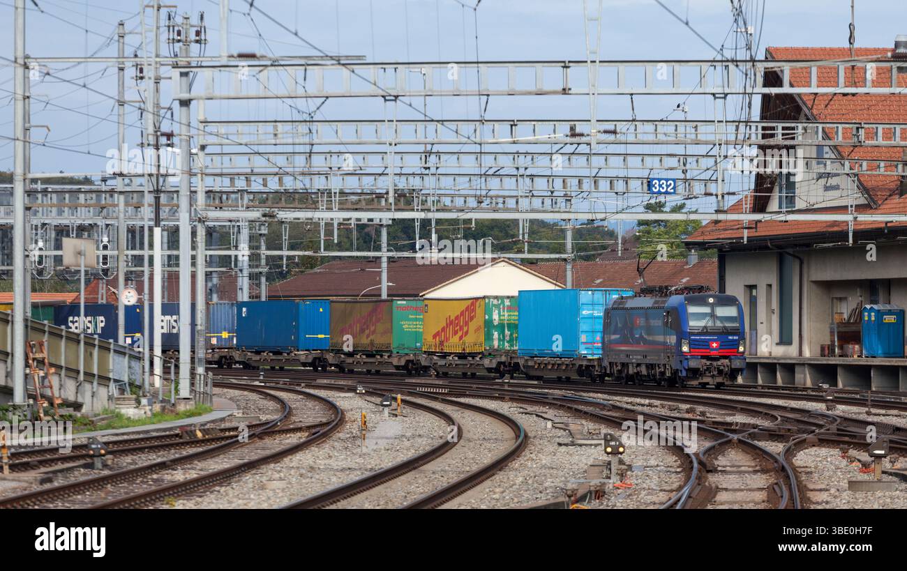 SBB Siemens Vectron electric locomotive hauling an intermodal piggyback ...