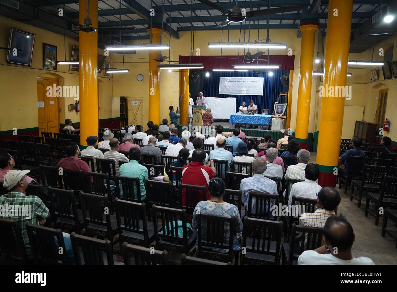 Dr. Abhoy Nath Ganguly delivers his presidential lecture at the 14th ...