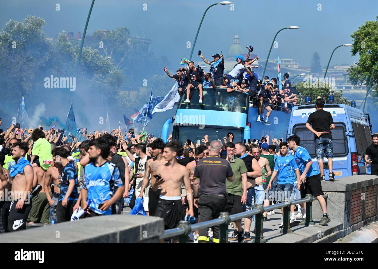 Naples, Italy. 26th May, 2025. Napoli's players parade to celebrate the ...