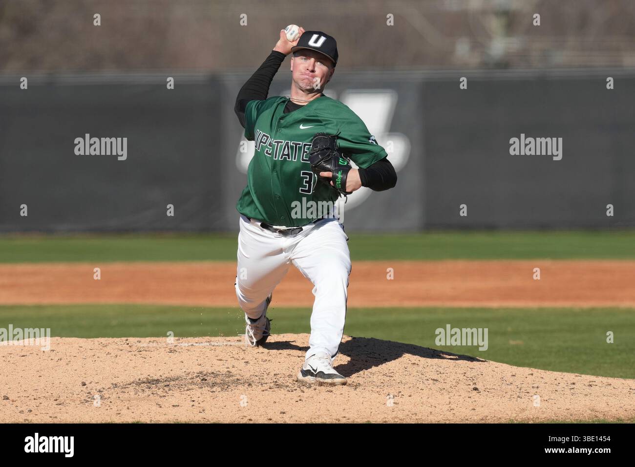 Cooper Ellingworth (31) of the USC Upstate Spartans delivers a pitch in ...