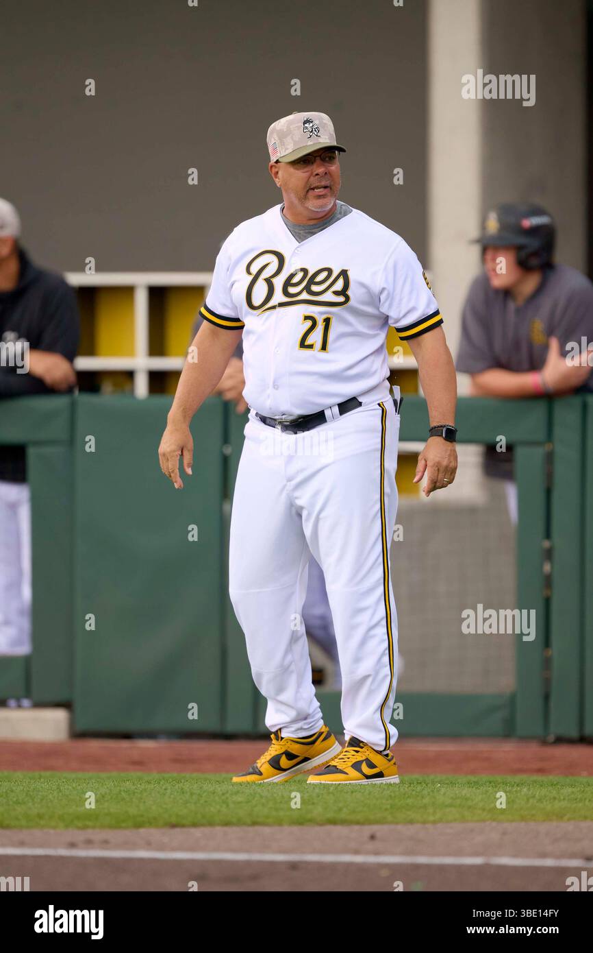 Salt Lake Bees manager Dave Johnson (21) during the game between the ...
