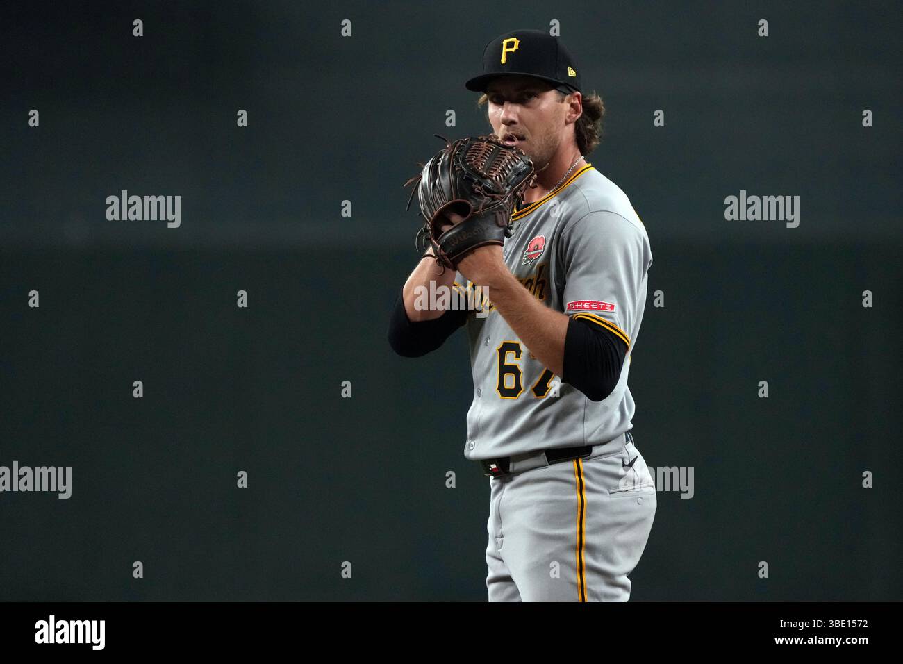 Pittsburgh Pirates pitcher Braxton Ashcraft throws against the Arizona ...