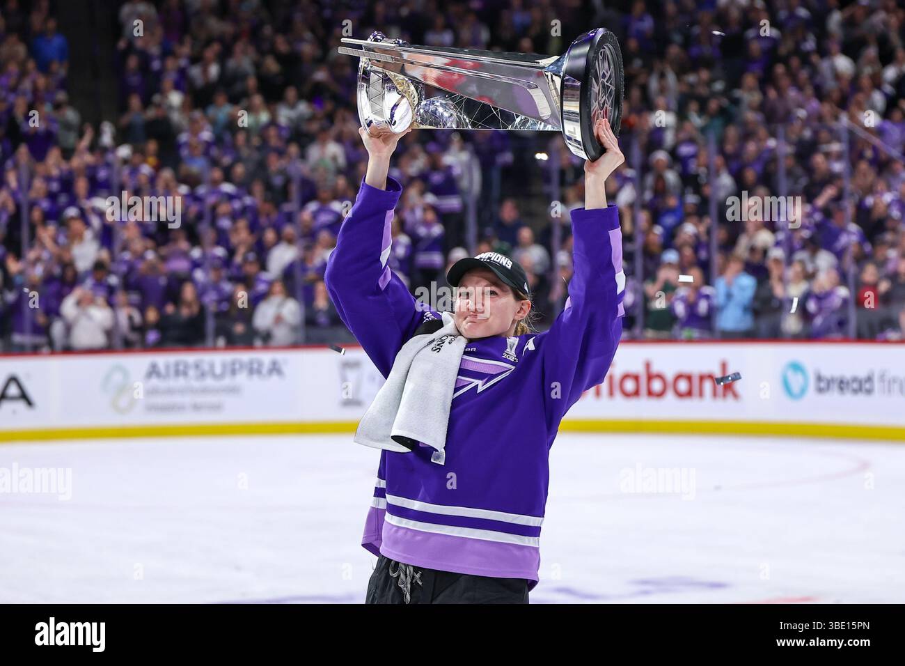 May 26th, 2025: Minnesota Frost defender Lee Stecklein (2) celebrates ...