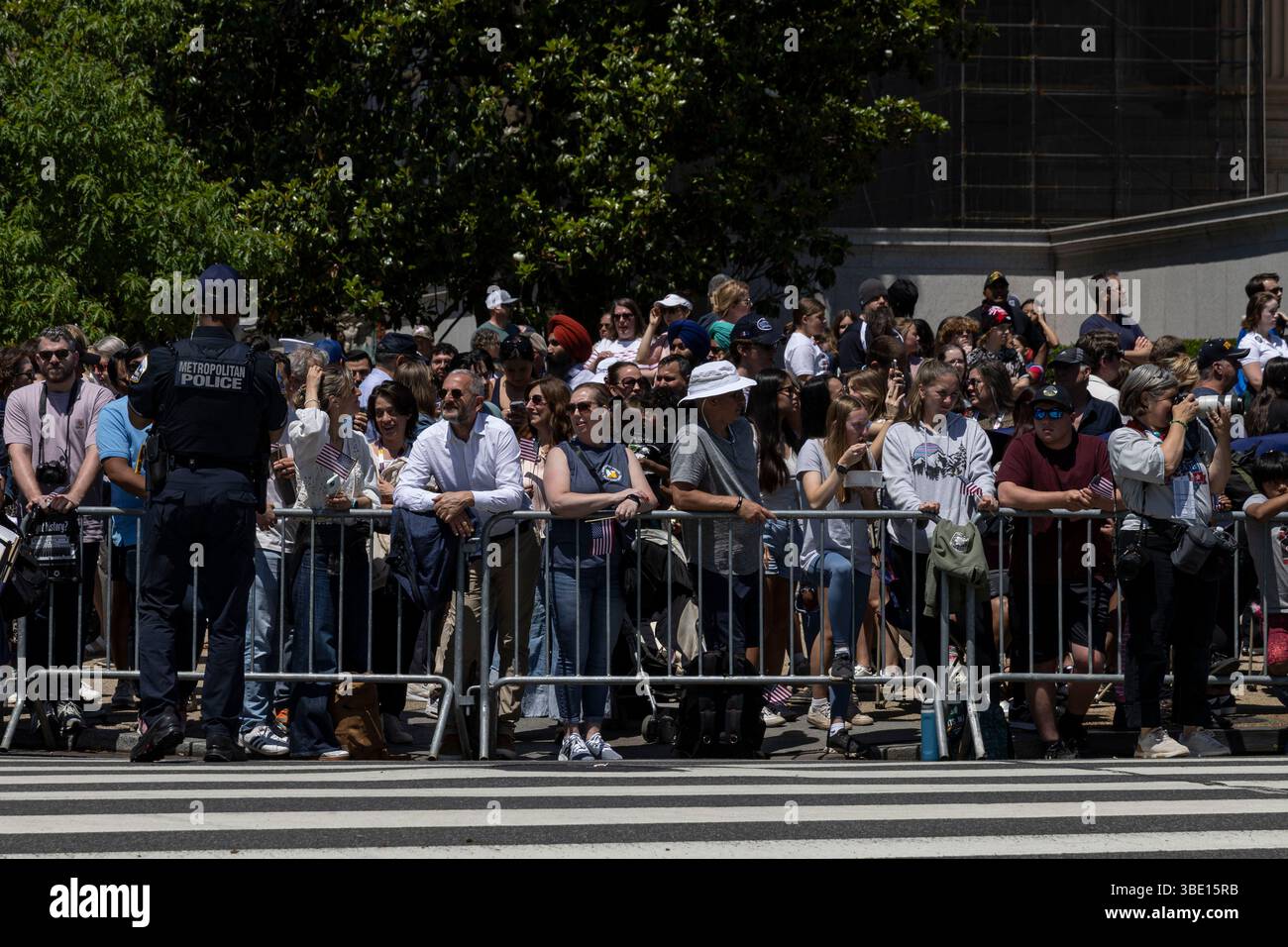 Mourning the u s military personnel hi-res stock photography and images ...