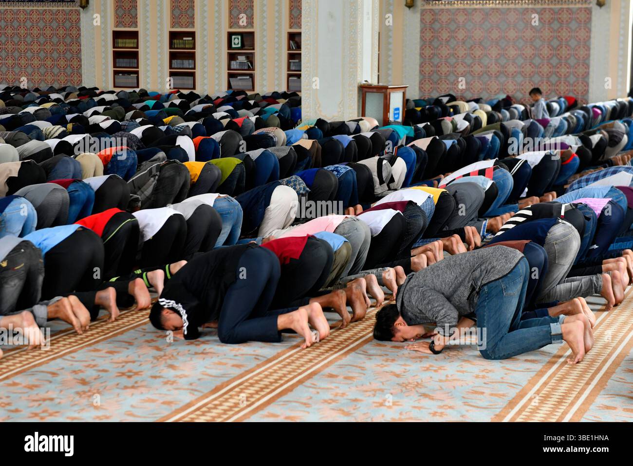 Muslim men praying at Friday prayers,Al-Serkal Mosque,Phnom Penh ...