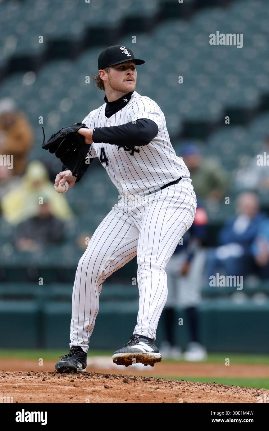 CHICAGO, IL - MAY 21: Chicago White Sox pitcher Shane Smith #64 ...