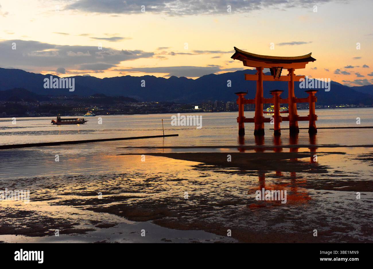 The floating Miyajima torii gate of Itsukushima Shrine at sunset,UNESCO ...