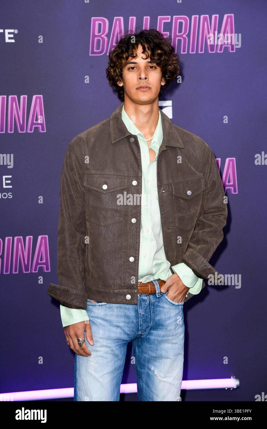 Yannick Plinke zu Gast auf dem schwarzen Teppich bei der Deutschland ...