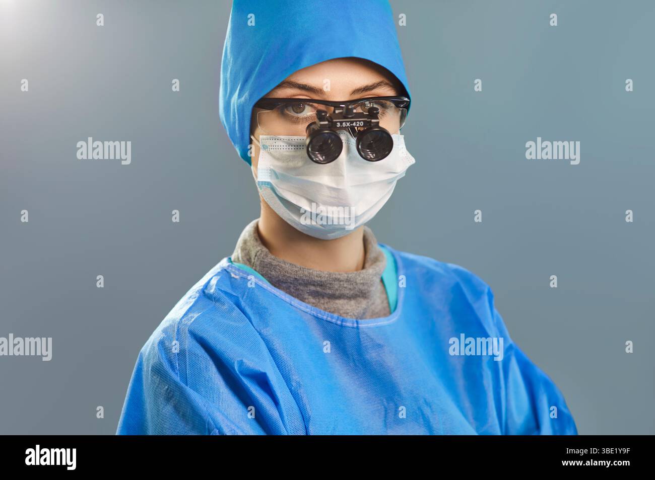 Woman wearing blue uniform hi-res stock photography and images - Alamy