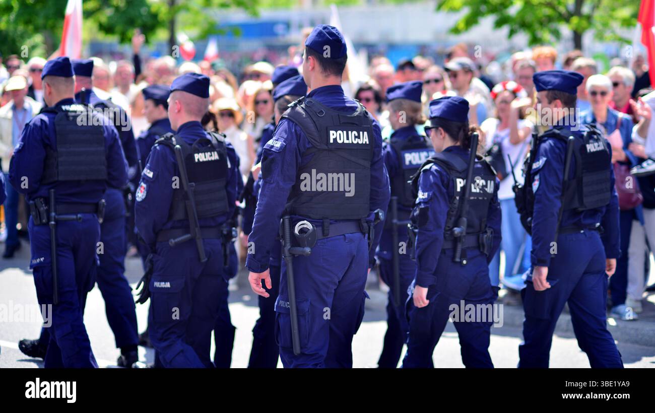 Warsaw, Poland. 25 May 2025. Police units securing demonstrations Stock ...