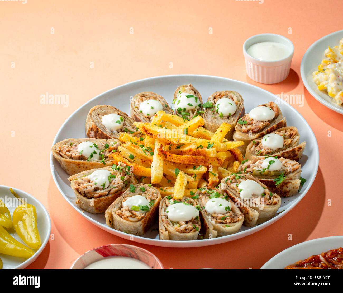 Shawarma Fatteh Bowl – Toasted Bread with Chicken and Tahini Sauce ...