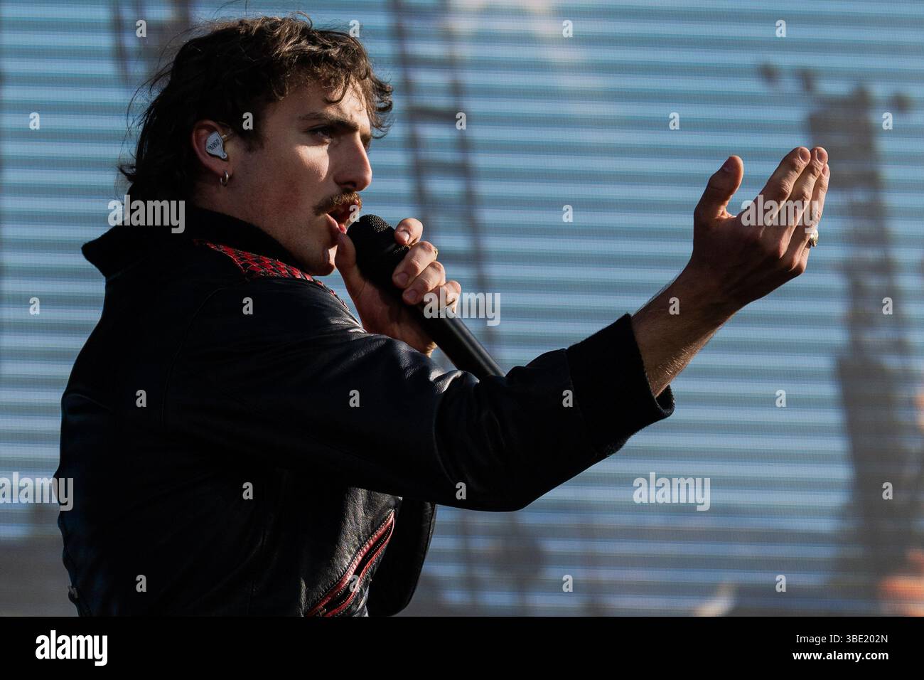 Napa, USA. 25th May, 2025. Benson Boone performs on Day 2 of BottleRock Napa Valley Music ...
