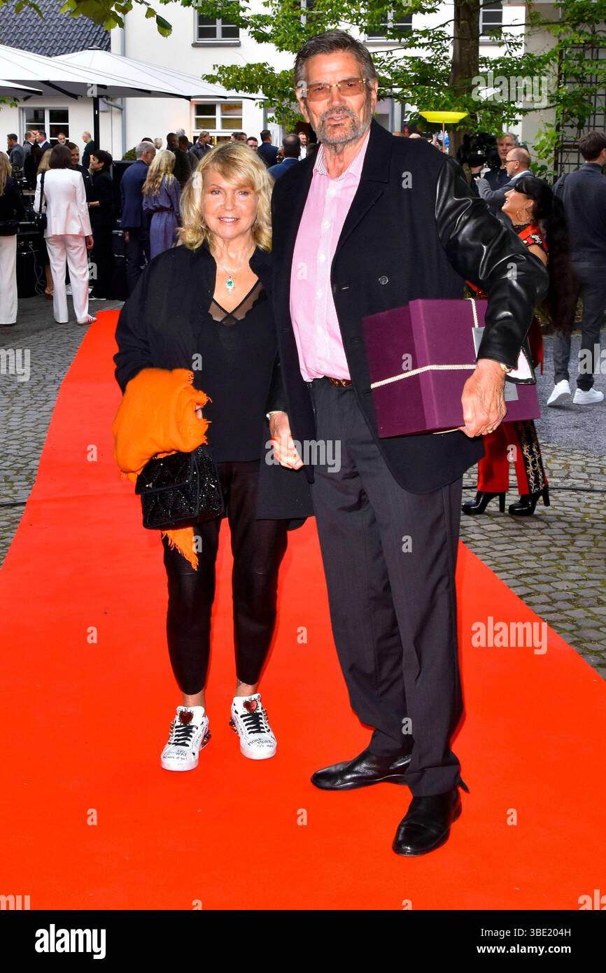 Günther Guenter Klum mit Frau Erna Klum Eltern von Heidi Klum zu Gast ...