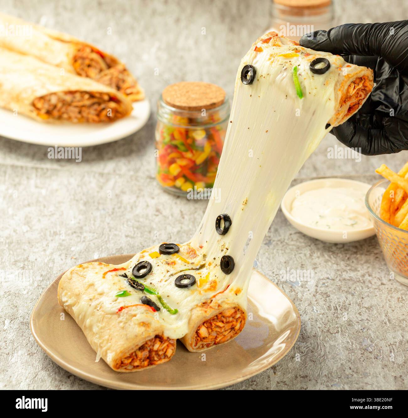 Melted Cheese-Covered Shawarma Roll – Chicken Shawarma with Mozzarella ...