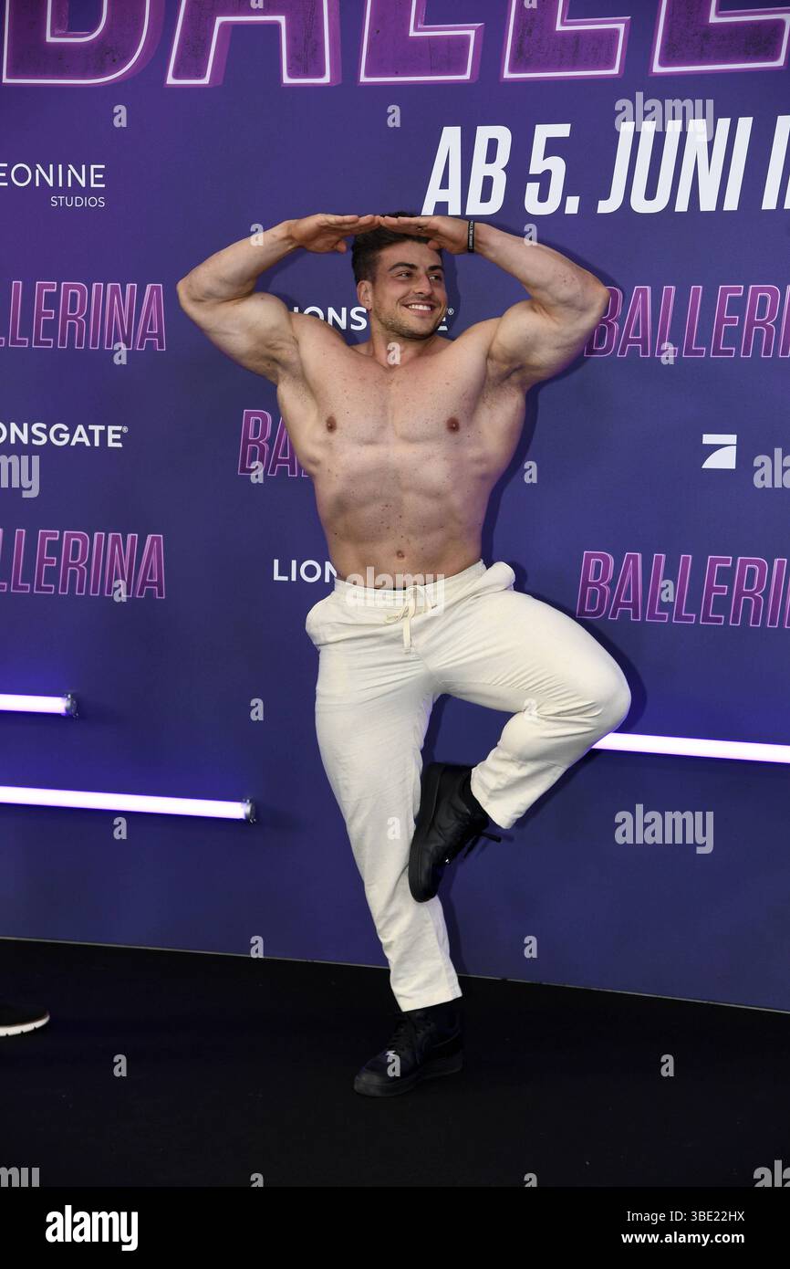 Johny Muenster bei der From the World of John Wick: Ballerina Premiere ...