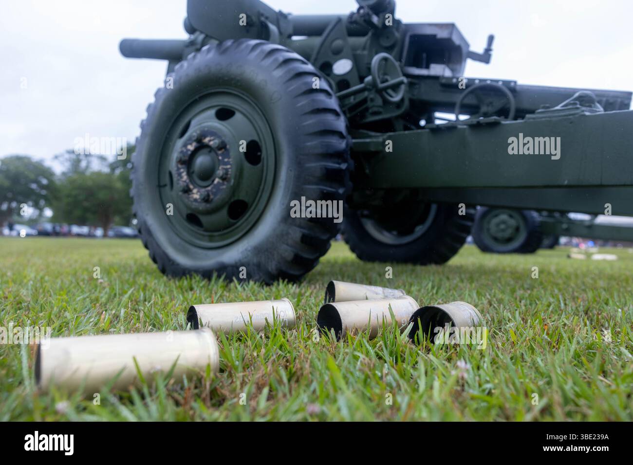 M2a2 howitzer hi-res stock photography and images - Alamy