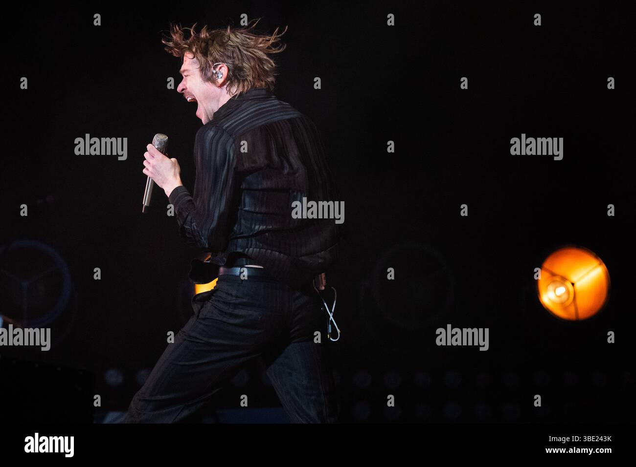Napa, USA. 26th May, 2025. Matt Shultz of Cage the Elephant performs on ...