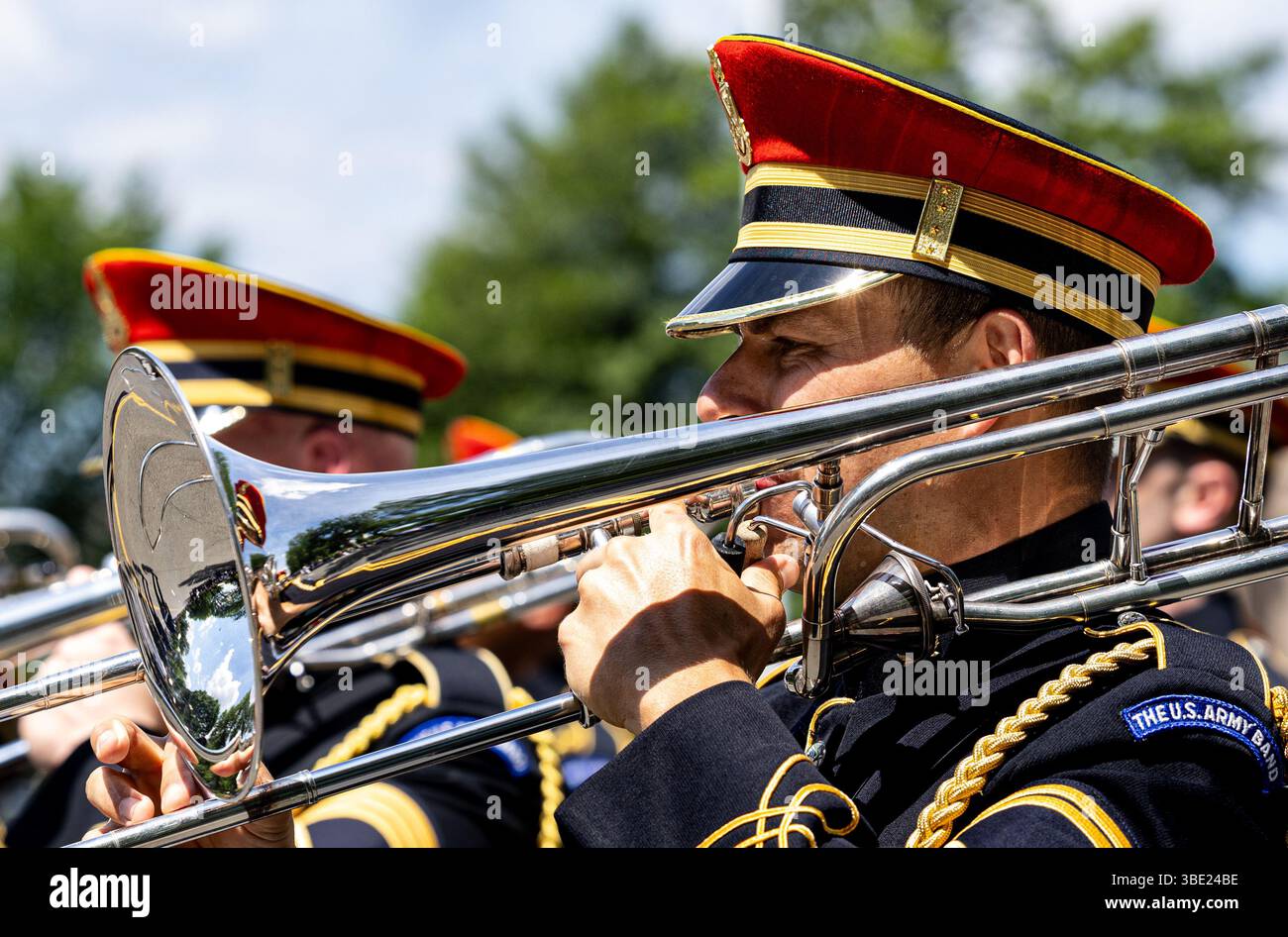 The U.S. Army Band "Pershing's Own" Ceremonial Band and other units ...