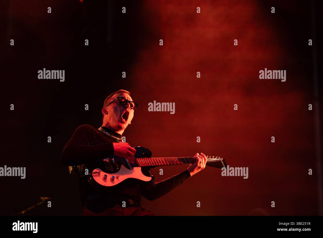 Napa, USA. 26th May, 2025. Brad Shultz of Cage the Elephant performs on ...