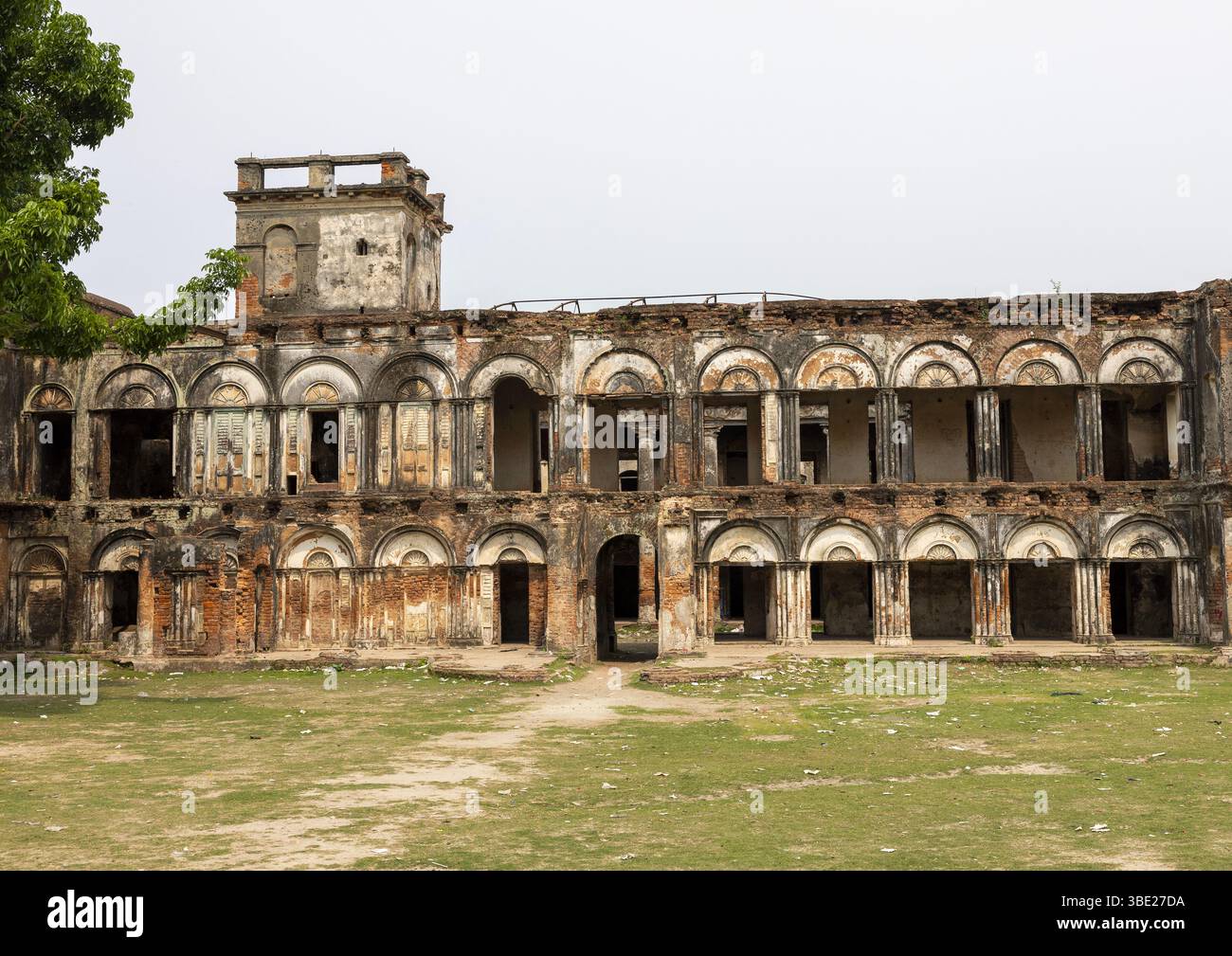 Abandonned Teota Zamindar Bari, Dhaka Division, Shivalaya, Bangladesh Stock Photo - Alamy