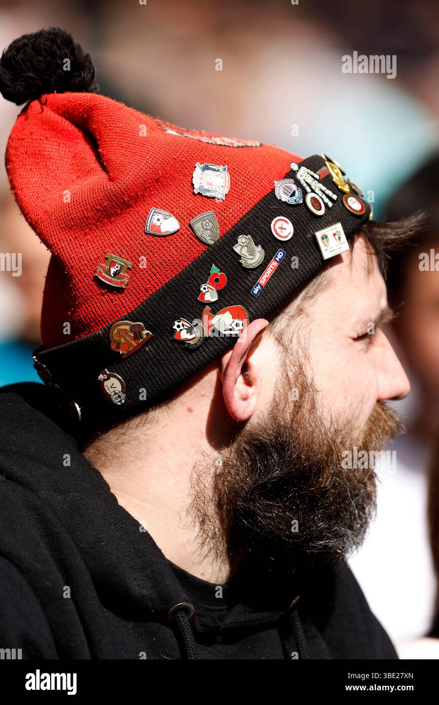 Bournemouth with cap badges on his hat hi-res stock photography and ...